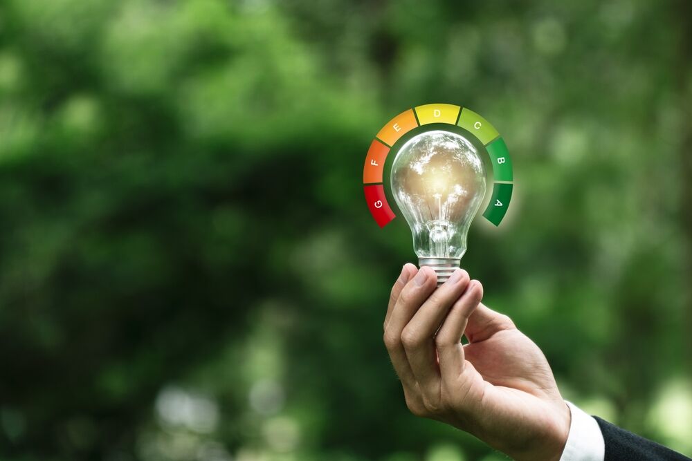 4 Most Energy-Efficient Light Bulbs - SolarNRG